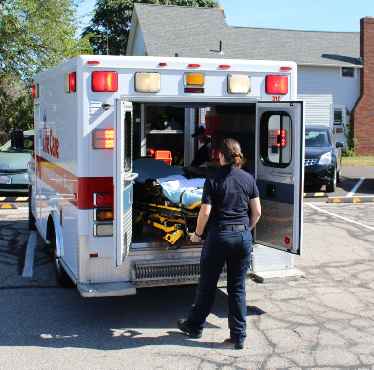 Careers – LifeCare Ambulance